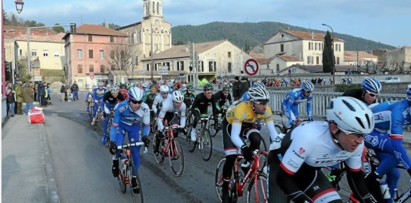 le tour de France à Besseges - Gîte en Cévennes: Le Mas Fleuri
